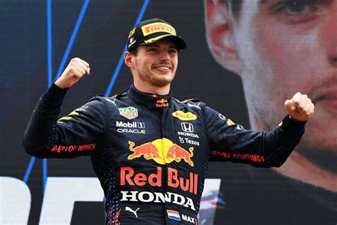 Verstappen ultrapassa Hamilton na penúltima volta e ganha GP da França