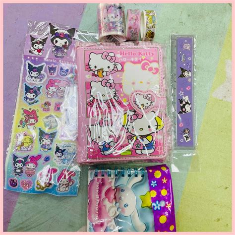 Set Libreta Productos De Papelería Hello Kitty Sanrio” Frikiados