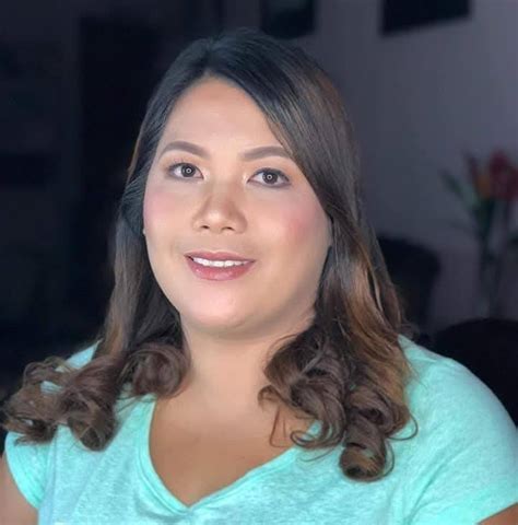 Emilyn Monton Commerciase