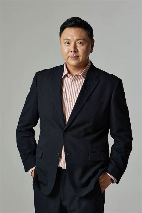 문원주 연극 연적부터 영화 비밀까지…연말 종횡무진 활약 중