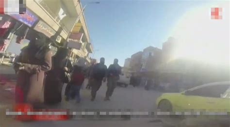 Vidéo Une femme filme en caméra cachée dans lÉtat Islamique en Irak au risque d être décapitée