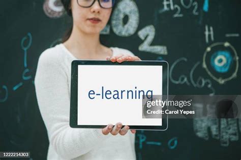 Spanish Class Icon Photos And Premium High Res Pictures Getty Images