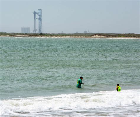Spacex Starship Launch Draws Visitors To South Texas From Across Globe