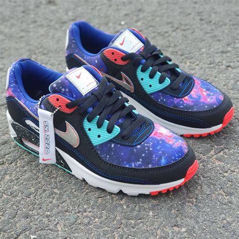 Nike Air Max 90 Galaxy CW6018-001 Release Date | SneakerNews.com