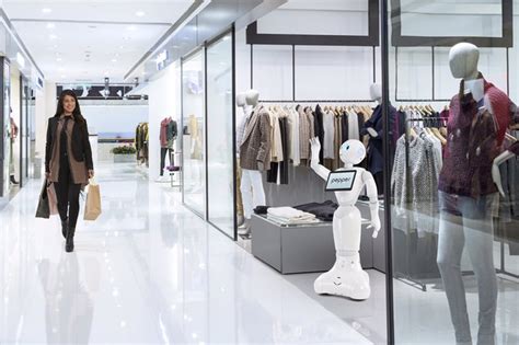 Here Come Smart Stores With Robots Interactive Shelves Daily Mail