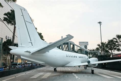 집 밖의 건축 공공 장소 공항 관광 교통 도시 도시 경관 도시 풍경 도시의 동남아시아 동남아시아 여행 디스플레이 랜드마크 랜드마크 건축 레저