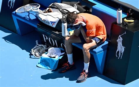 Medvedev Na Segunda Ronda Do Open Da Austrália Após Desistência