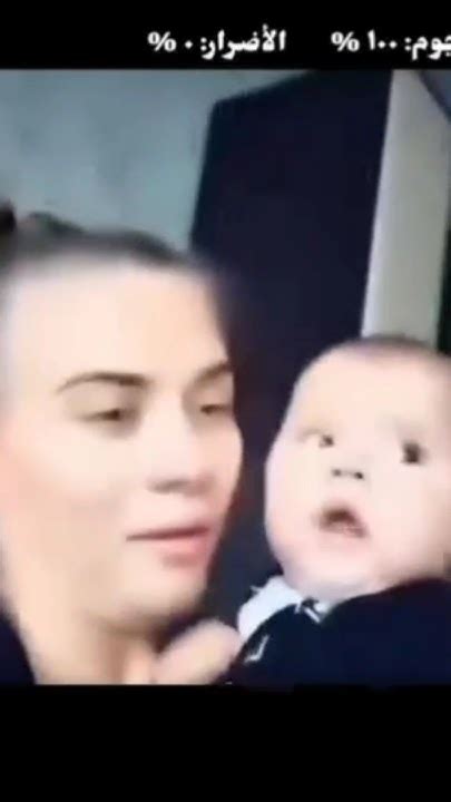طفل بدون أسنان أعلن الحرب على أمه 😂 الهجوم بدأ والأضرار صفر