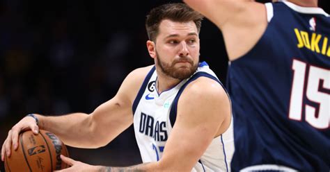 ‘돈치치 22p 10r 12a 댈러스 요키치 버티는 덴버에 판정승 Nba