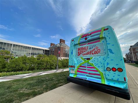 Igb Mobile Science Learning Lab Carl R Woese Institute For Genomic