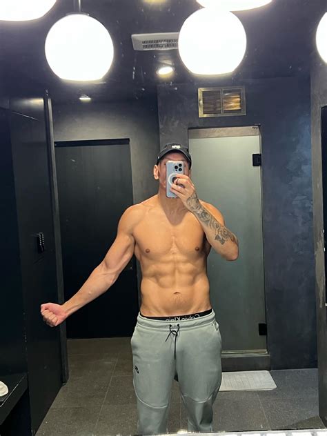 Booty King 🍑👑 Bootyking On Threads