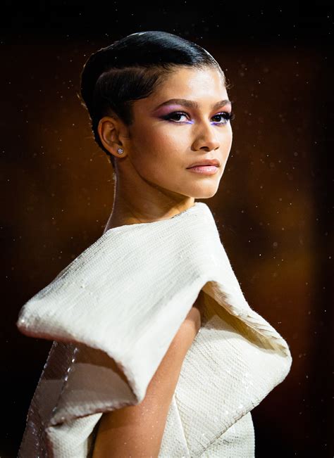 Zendaya Nos Habla En Exclusiva De Su Vida De La Moda Y Del