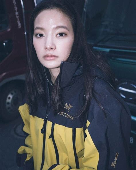 織田梨沙さんのインスタグラム写真 織田梨沙instagram「ぷえ。👘🐣⚠️🧀🚧💛🐝🌞」11月25日 21時49分 Odalisa