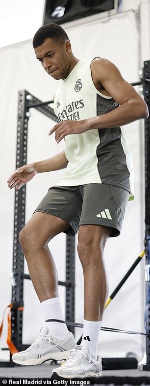 Revealed Kylian Mbappes Huge Weight Loss After Being Hospitalised