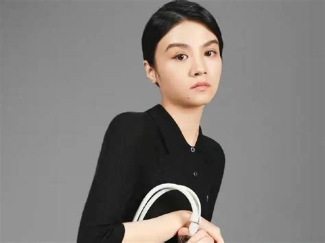 又有大瓜！知名女星塌房，因违法违规被禁言，曾入选福布斯精英榜明星艺人除名粉丝新浪新闻