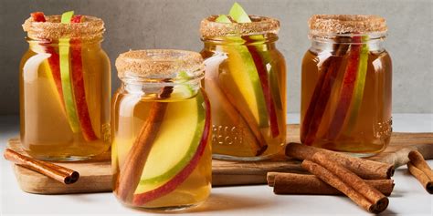 28 Whiskey Cocktails For Winter Bourbon Winter Drink Recipes