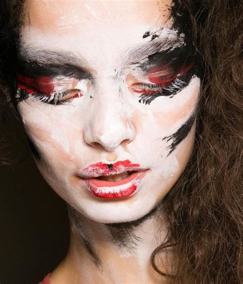 I Top Make Up Artist Viventi Val Garland Trucco Artistico Prodotti