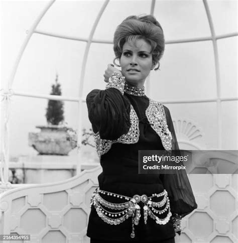 Raquel Welch Magic Christian Ringo Starr The Fab Fours Magic