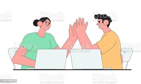 행복한 쾌활한 비즈니스 팀 동료 캐릭터 직원 기쁨의 성공 성취 승리 함께 일하는 진전 웹 배너 모바일 응용 프로그램에 대한 좋은
