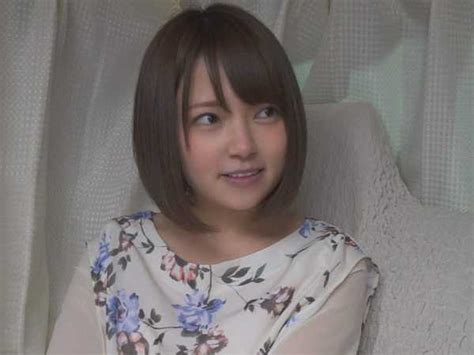 素人ナンパ神回！おちんちんを見せられると握っちゃう可愛い娘たち あだるとサイトナビ