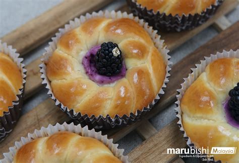 Blueberry Cream Cheese Sweet Bun Marubishi Malaysia