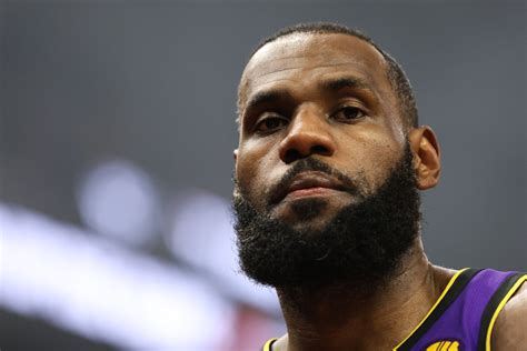 Lebron James Current Injury Status For Mavs Lakers Game Fastbreak On