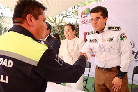 Condecoran Y Celebran A PolicÍas En CuautitlÁn Izcalli Factor De Cambio