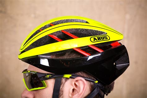 Review Abus Aventor Helmet Road Cc