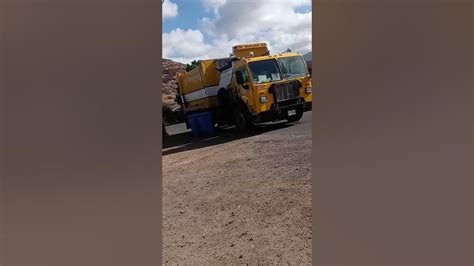 Honolulu Garbage Truck Youtube