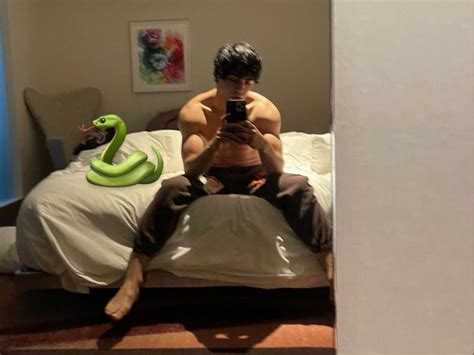 Jonathan Merguis Feet