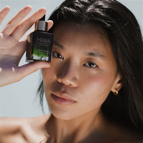 Mara Algae Moringa® Universal Hydrating Face Oil The Summit