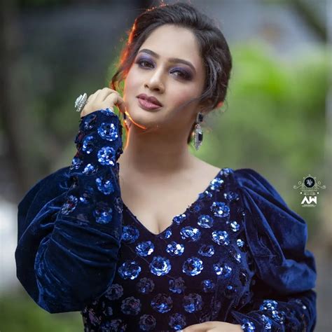 Photos सुख म्हणजे नक्की काय असतं मालिकेतील गौरी शिर्के पाटील चं
