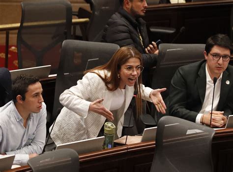Catherine Juvinao Se Le Fue Lanza En Ristre A Petro Por Decir Que En