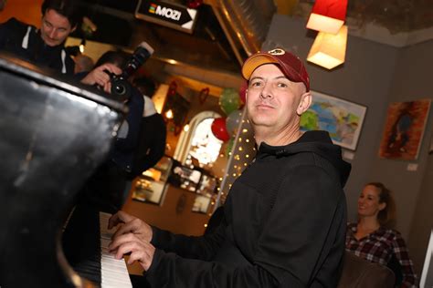 Így néz ki Vujity Tvrtko nagyfia le sem tagadhatná édesapját a éves Barnabás Promotions hu
