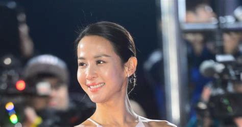 포토 조여정 핑크컬러 미소 발사