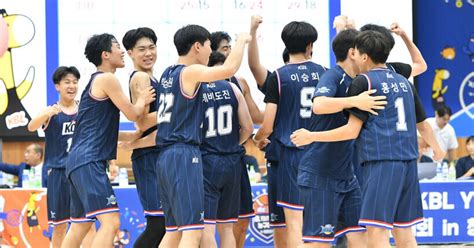 Kbl유스컵 무패 행진 결승 진출 Kcc U18 오재모 감독 우리는 언더독