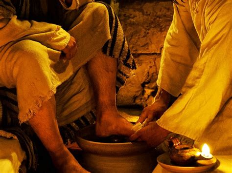 Jueves Santo representación de Última cena y lavado de pies