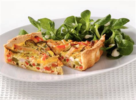 Hartige Taart Met Gerookte Kip En Paprika Recept Allerhande Albert