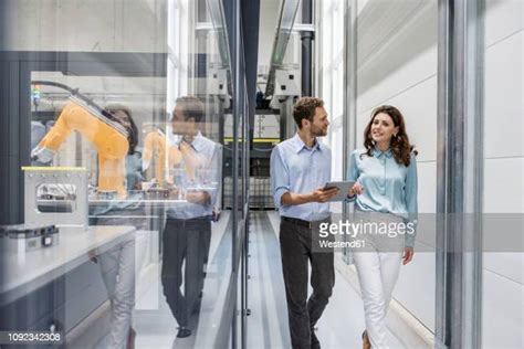 Robot Arm Computer Photos And Premium High Res Pictures Getty Images