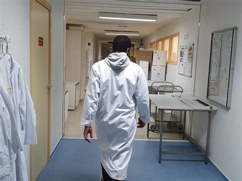 Covid 19 551 Morts En 24 Heures à Lhôpital 4 690 Patients En