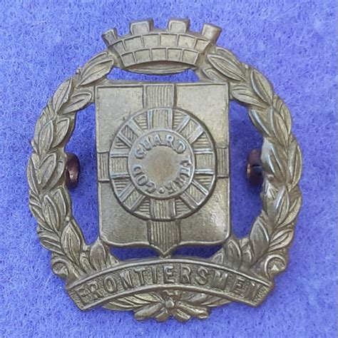 1207F – Steady The Buffs Militaria