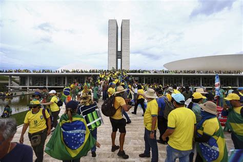 Brasil La Policía De Brasil Cita A Declarar A 80 Militares Por El