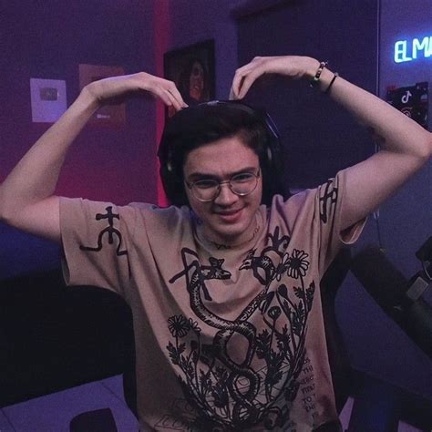 Pin By Rexgomez On El Mariana Las Marianas Actor Model Streamers