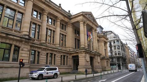 Detienen A Una Mujer Por Quebrantar La Prohibición De Entrada Y Cometer