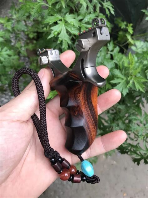 Titanium Alloy Flat Leather Sling Tc21 With Wooden Handle Slingshot For