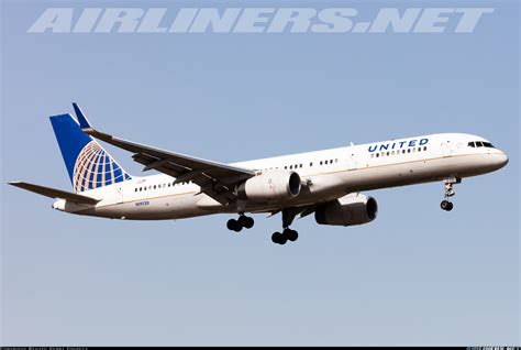 Boeing 757-224 - United Airlines | Aviation Photo #6983459 | Airliners.net