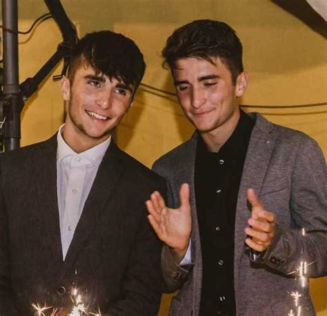 Calcio Libri E Fiorentina Due Gemelli Fucecchiesi Al Massimo Dei Voti