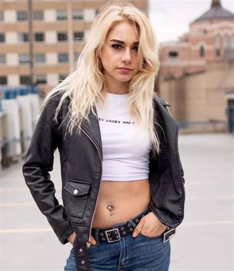 Scarlett Hampton Biography Wiki Age Height Career Photos More