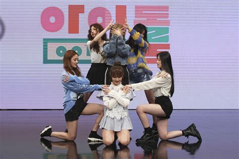 아이돌룸 여자아이들 소속사 선배들 히트곡 댄스 커버 펜타곤 이던 깜짝 등장
