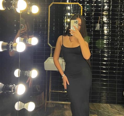 Seeyamin Webcam Show Super Chat Live Sex Cams Free Adult Webcams